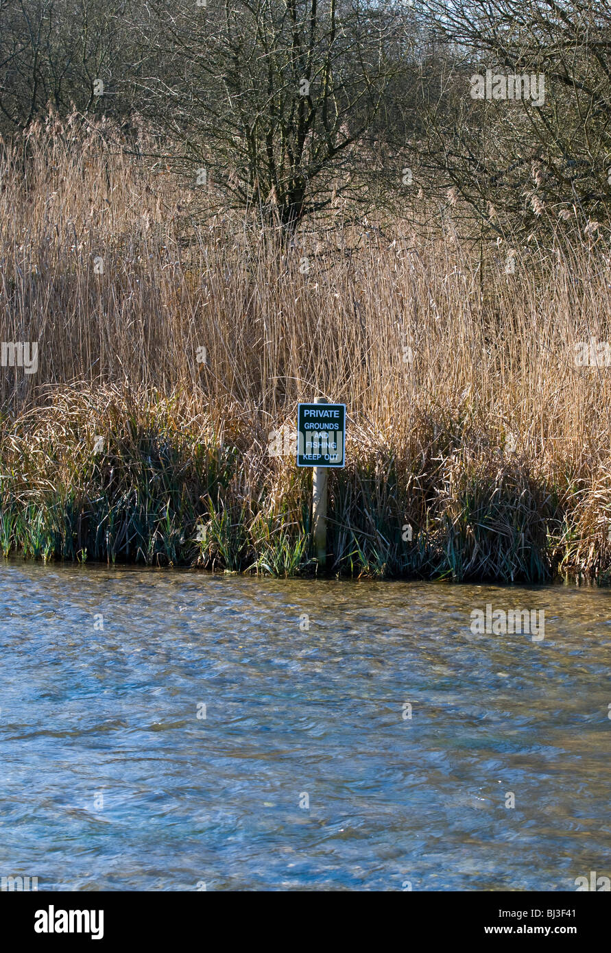 Private no fishing hi-res stock photography and images - Alamy