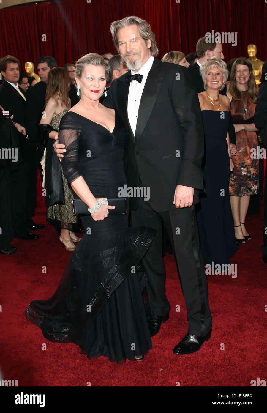 SUSAN GESTON & JEFF BRIDGES 82ND ACADEMY AWARDS RED CARPET ARRIVALS ...