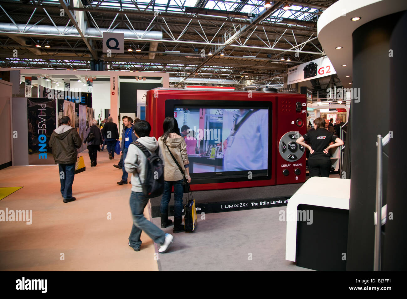 Giant camera at focus on imaging camera show at Birmingham, Midlands ...