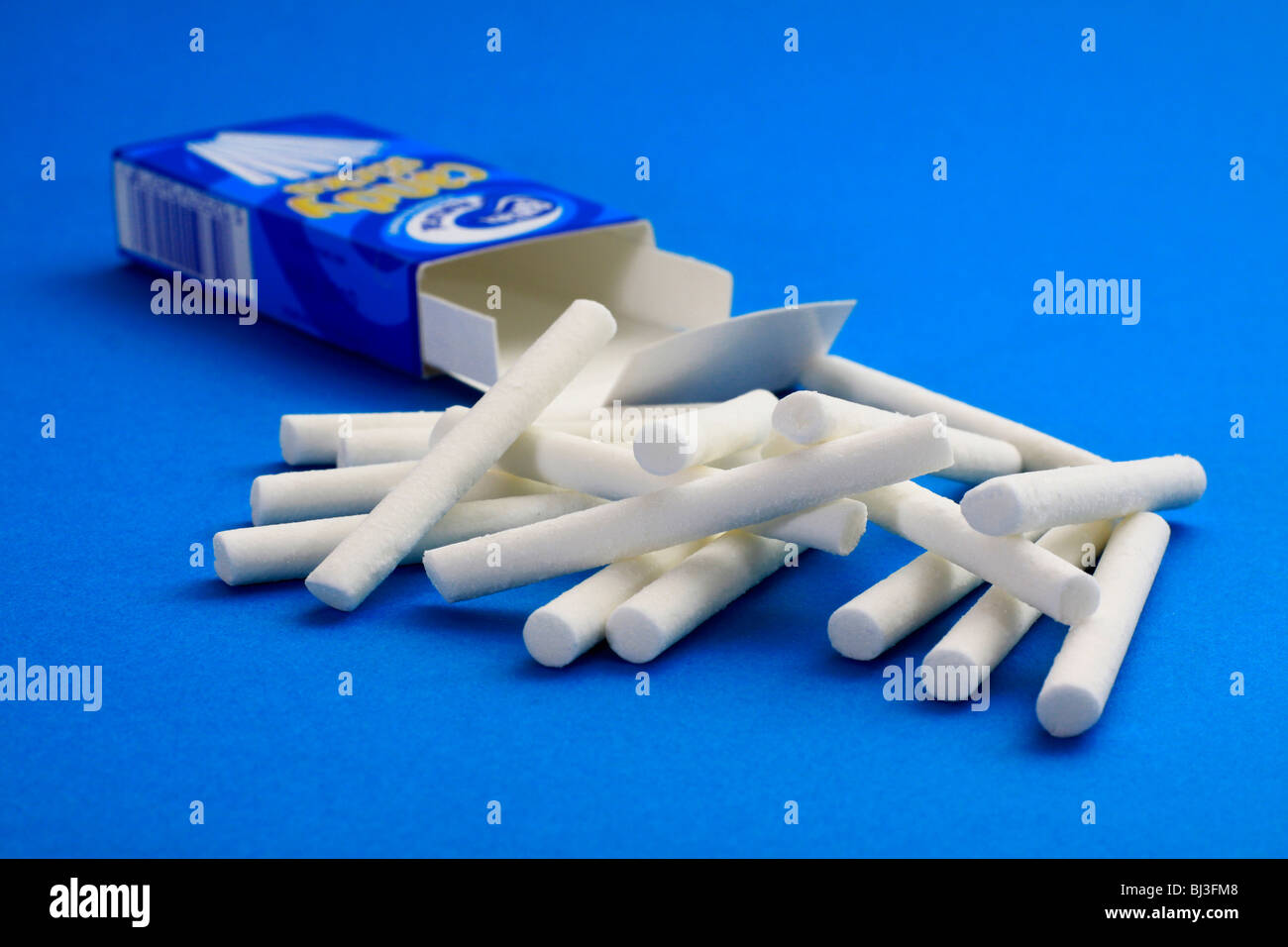 Candy cigarette hi-res stock photography and images - Alamy