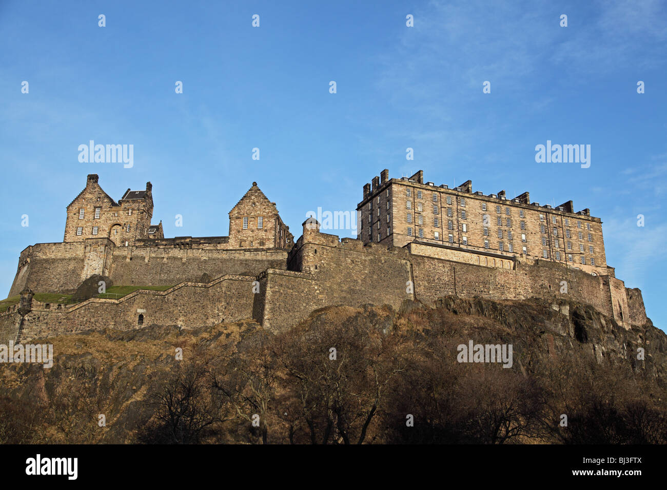 Edinburgh Castle viewed from the west Stock Photo - Alamy