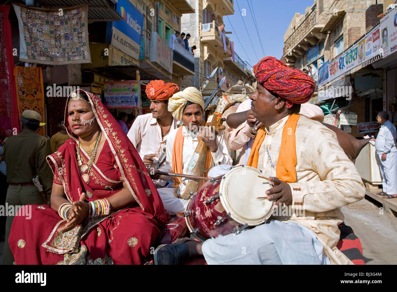 Indian musicians hi-res stock photography and images - Alamy