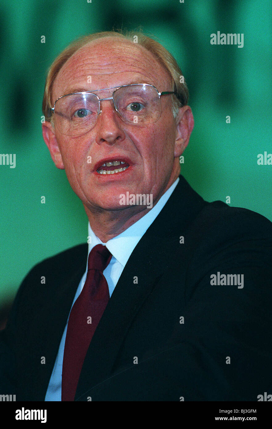 Former labour mp hi-res stock photography and images - Alamy
