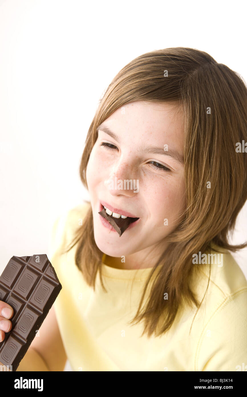 Chocolate bars, kids eating chocolate hi-res stock photography and ...