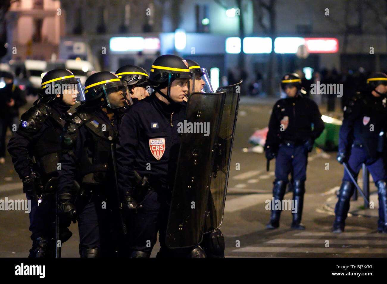 Riot police march in street hi-res stock photography and images - Alamy