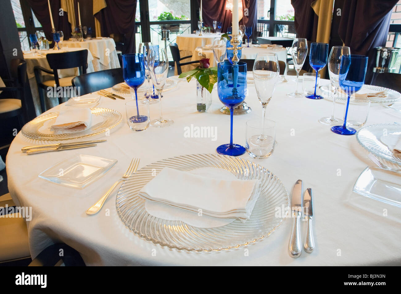Set table in the top class restaurant Aquamatta, Capolona, Tuscany ...