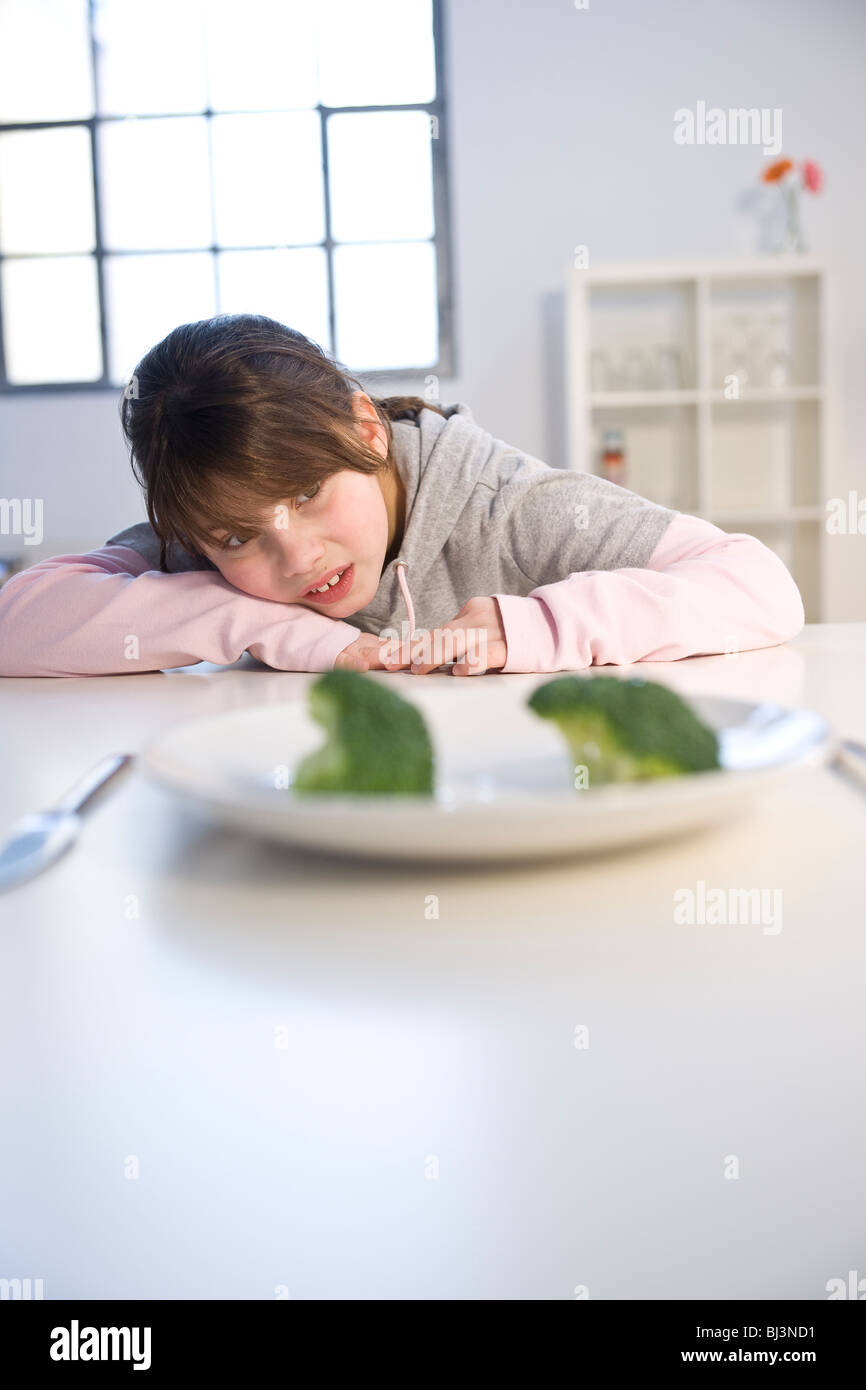 Girl rejecting plate hi-res stock photography and images - Alamy