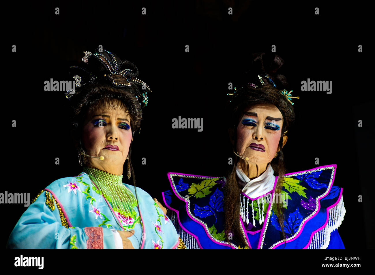 Performance of Chinese Opera in Malaysia Stock Photo - Alamy