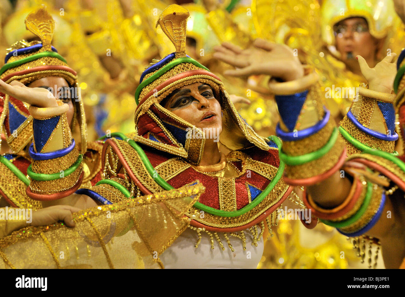 Woman dressed as an Egyptian, Unidos do Porto da Pedra samba school ...