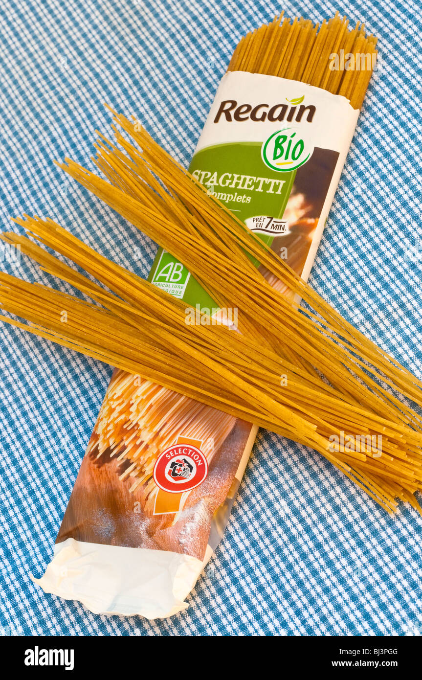 Packet of Organic Spaghetti - France Stock Photo - Alamy