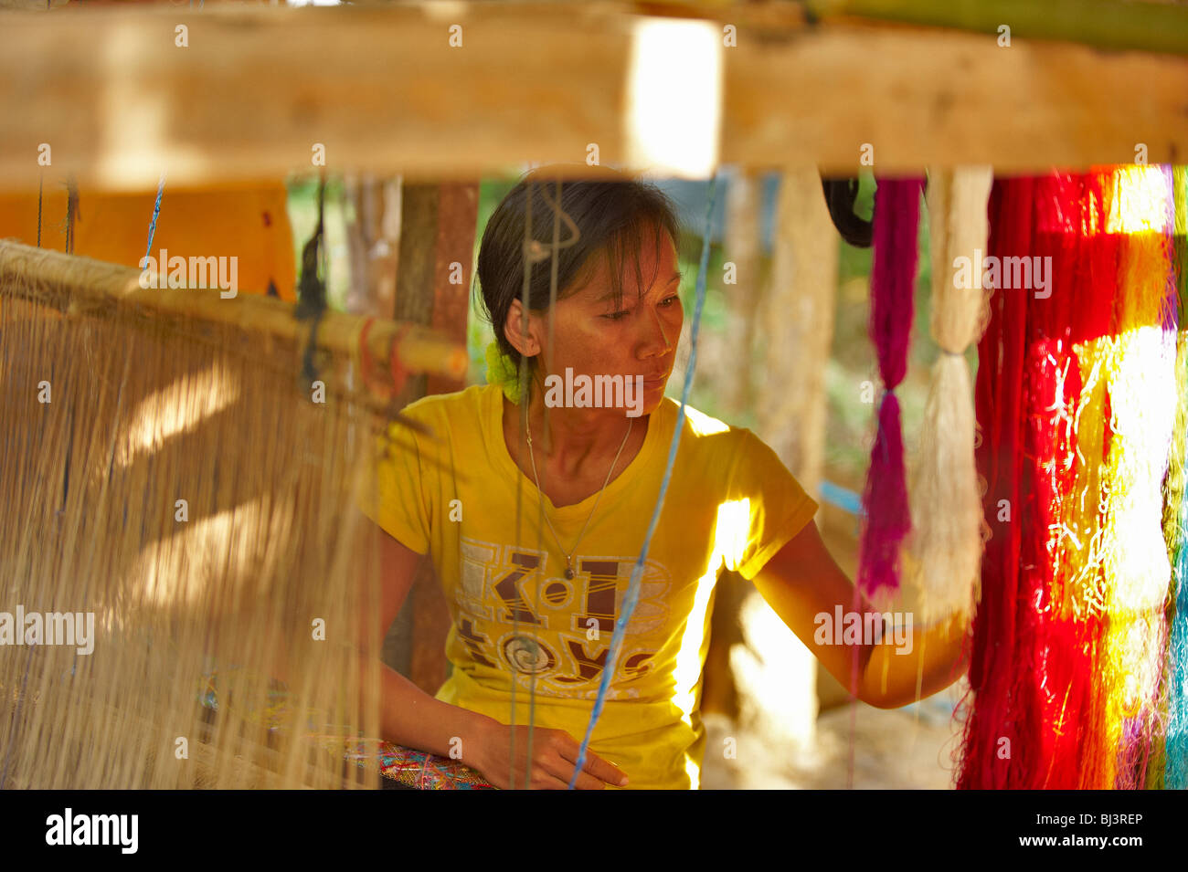 Lady weaver hi-res stock photography and images - Alamy
