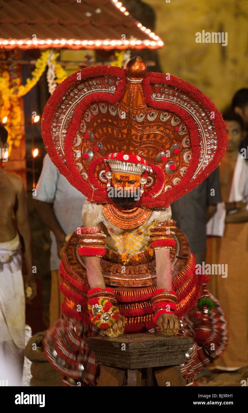 India kerala cannanore kannur temple hi-res stock photography and ...