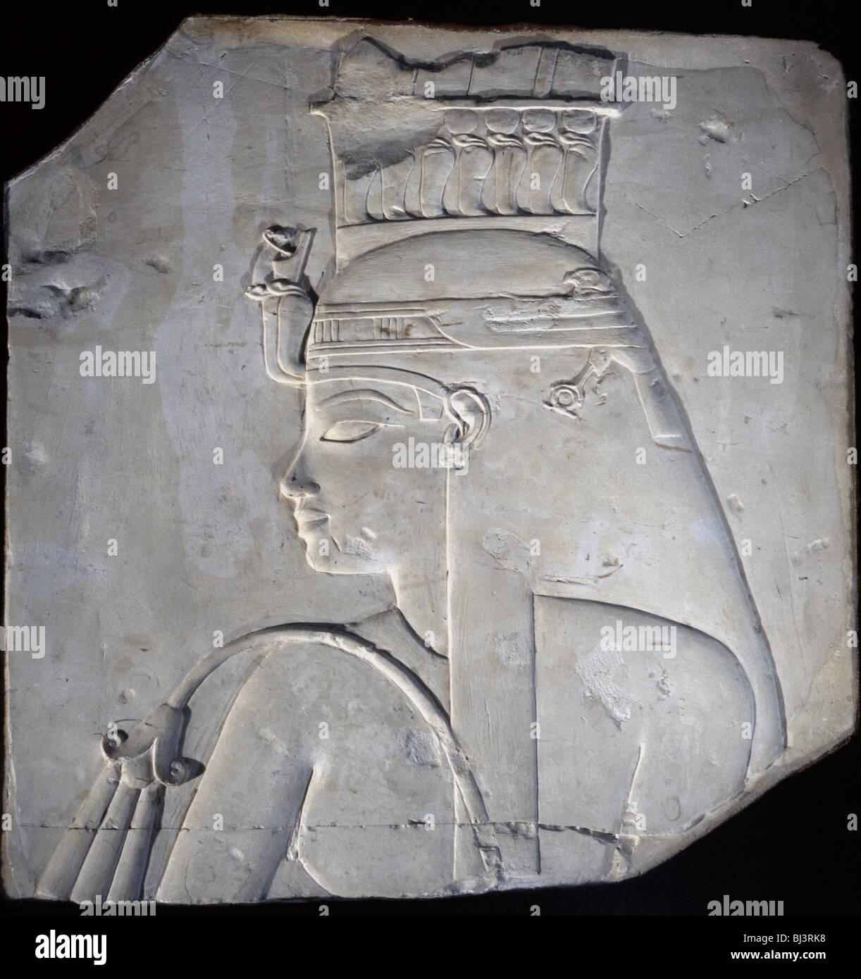 Egypt queen relief hi-res stock photography and images - Alamy