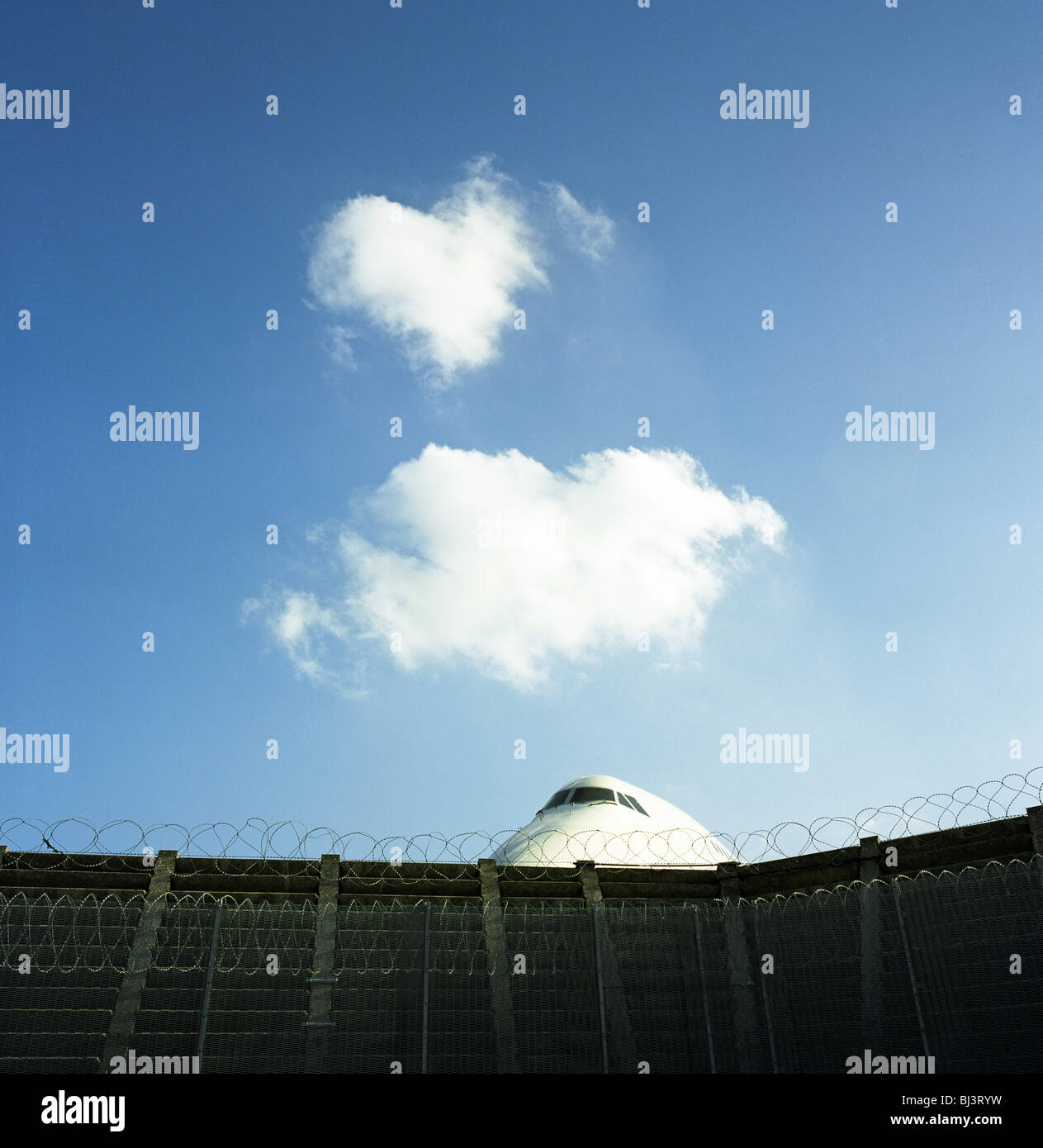 Cockpit section boeing 747 jumbo hi-res stock photography and images ...
