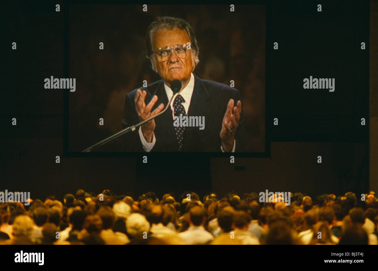 Billy Graham preaches with sincere, confidently open hands to British ...