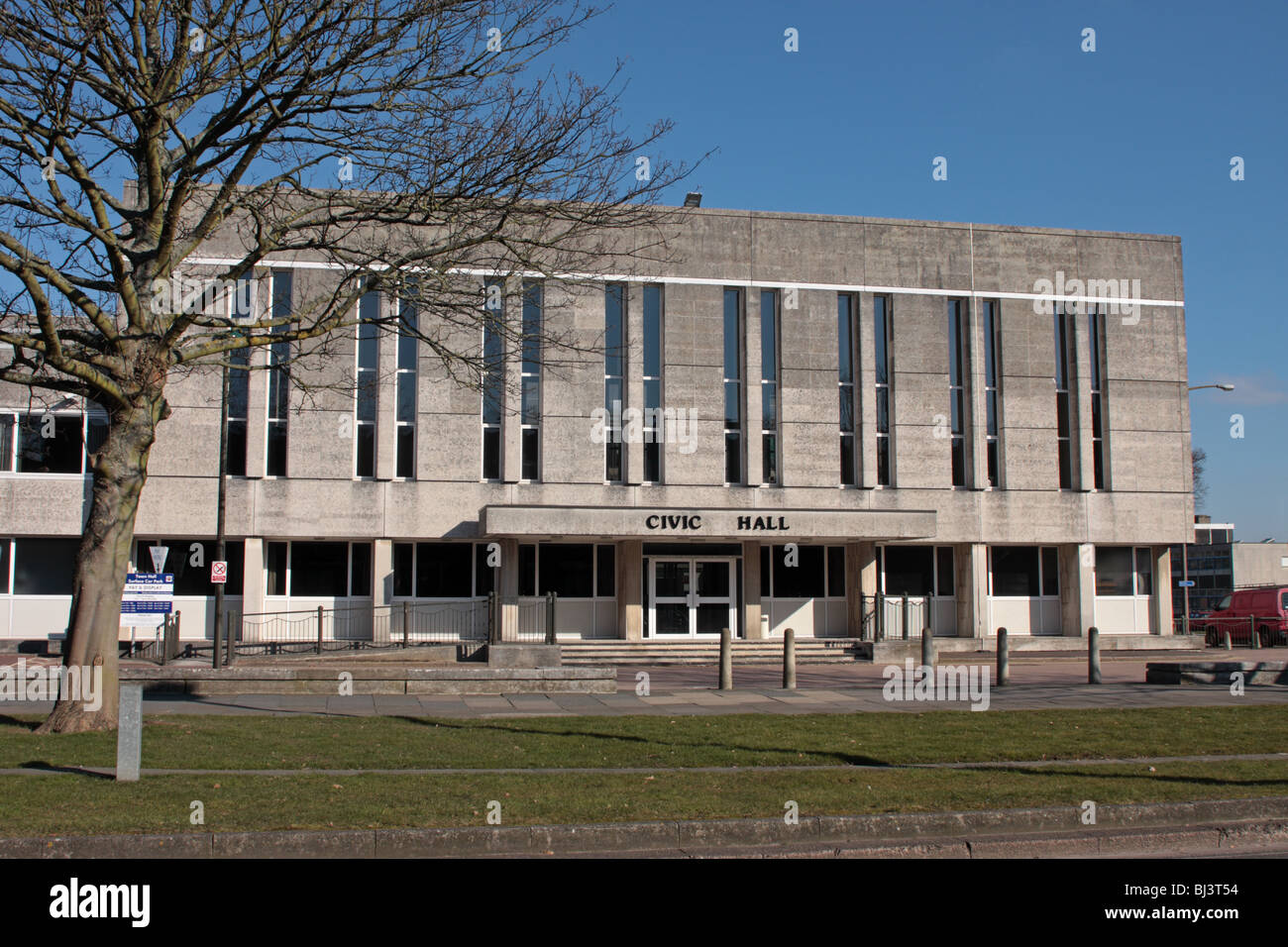 New town crawley hi-res stock photography and images - Alamy