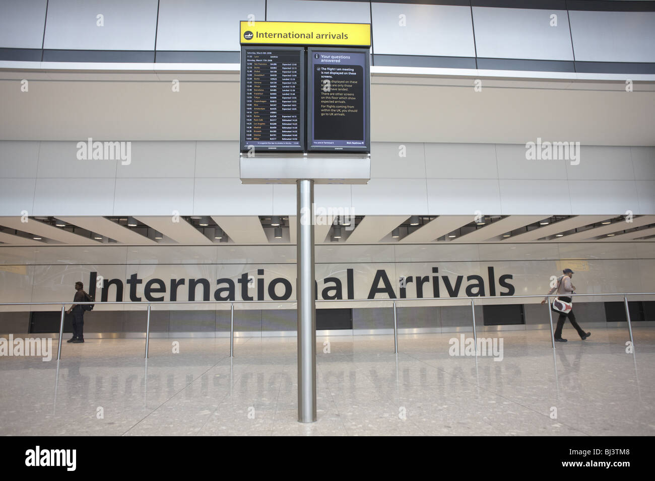 Heathrow Airport's terminal 5 international arrivals Stock Photo - Alamy