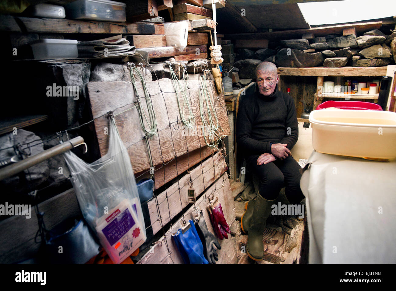 Underground abode High Resolution Stock Photography and Images - Alamy