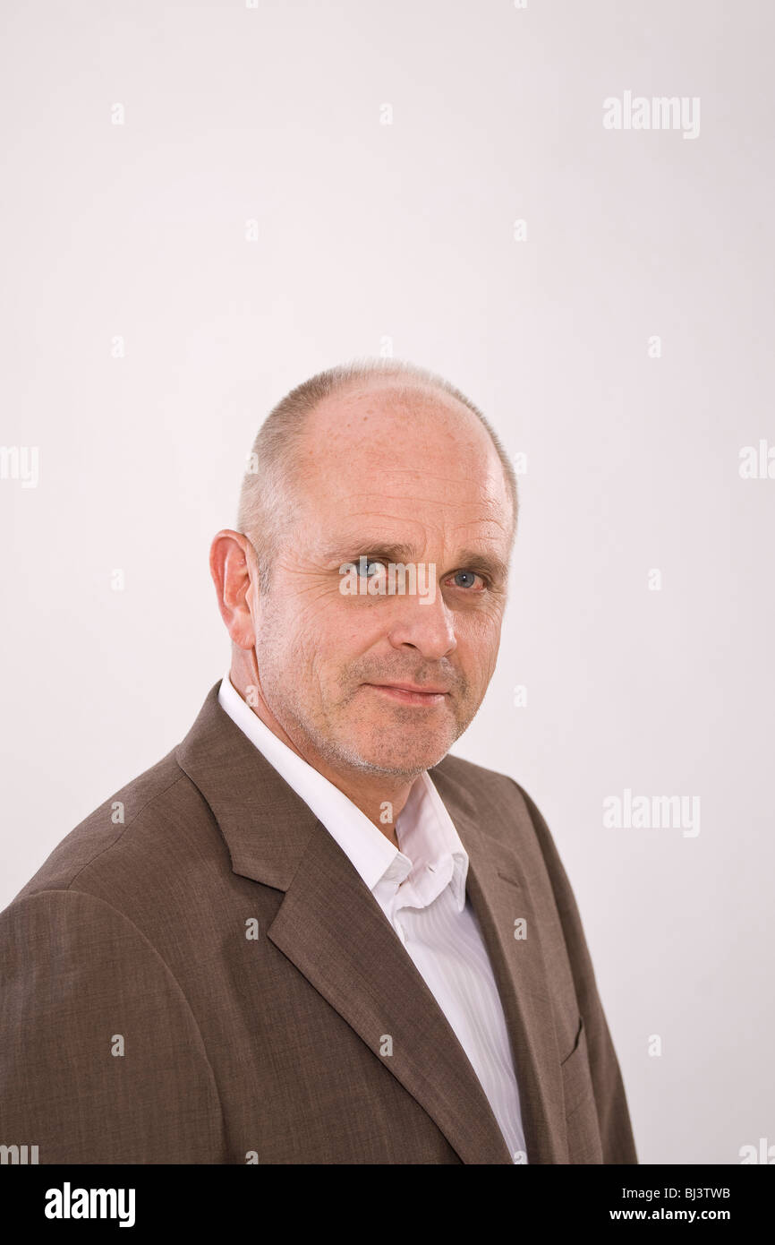 Portrait of a smiling man Stock Photo - Alamy