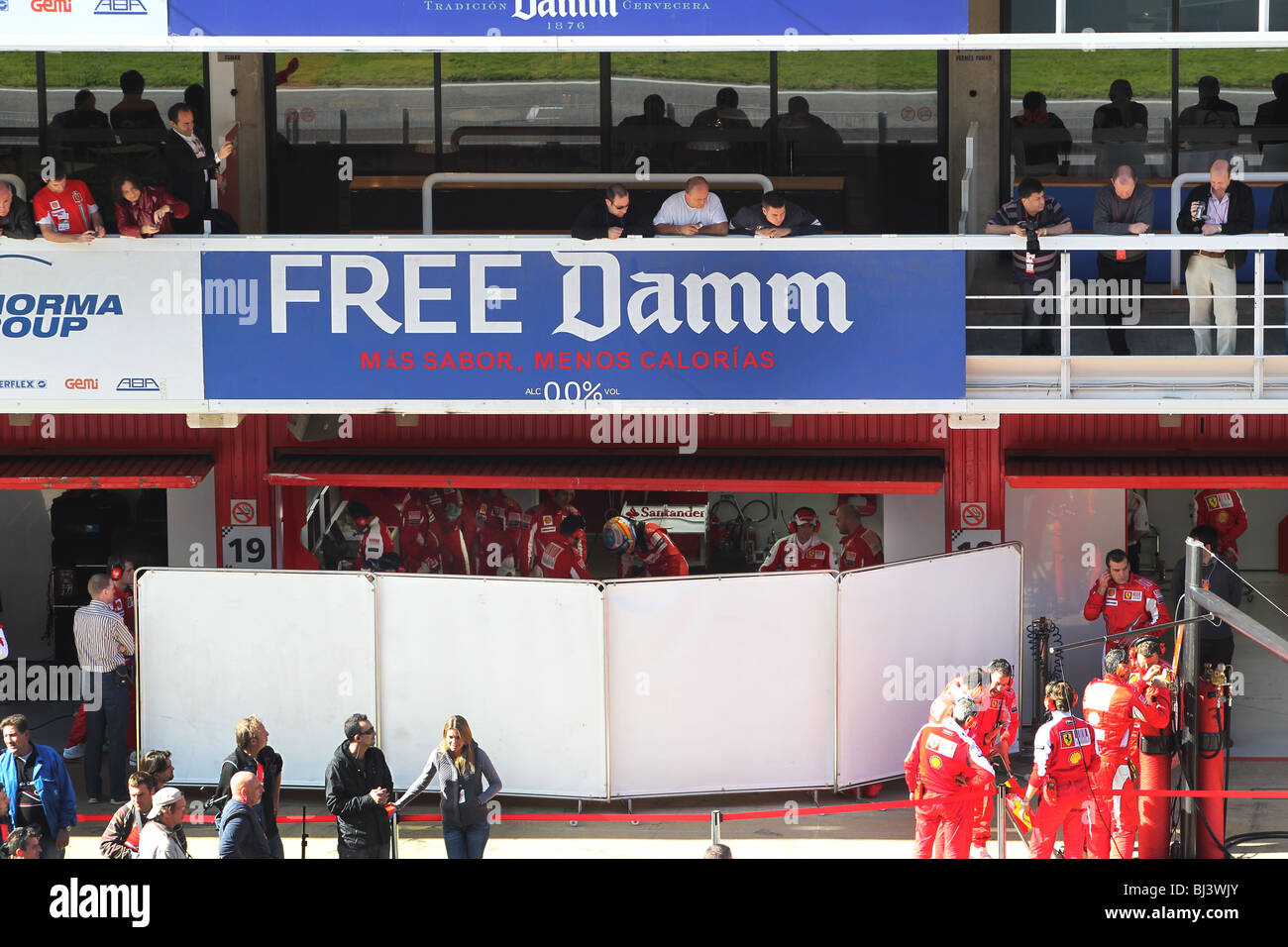 Ferrari pit wall hi-res stock photography and images - Alamy