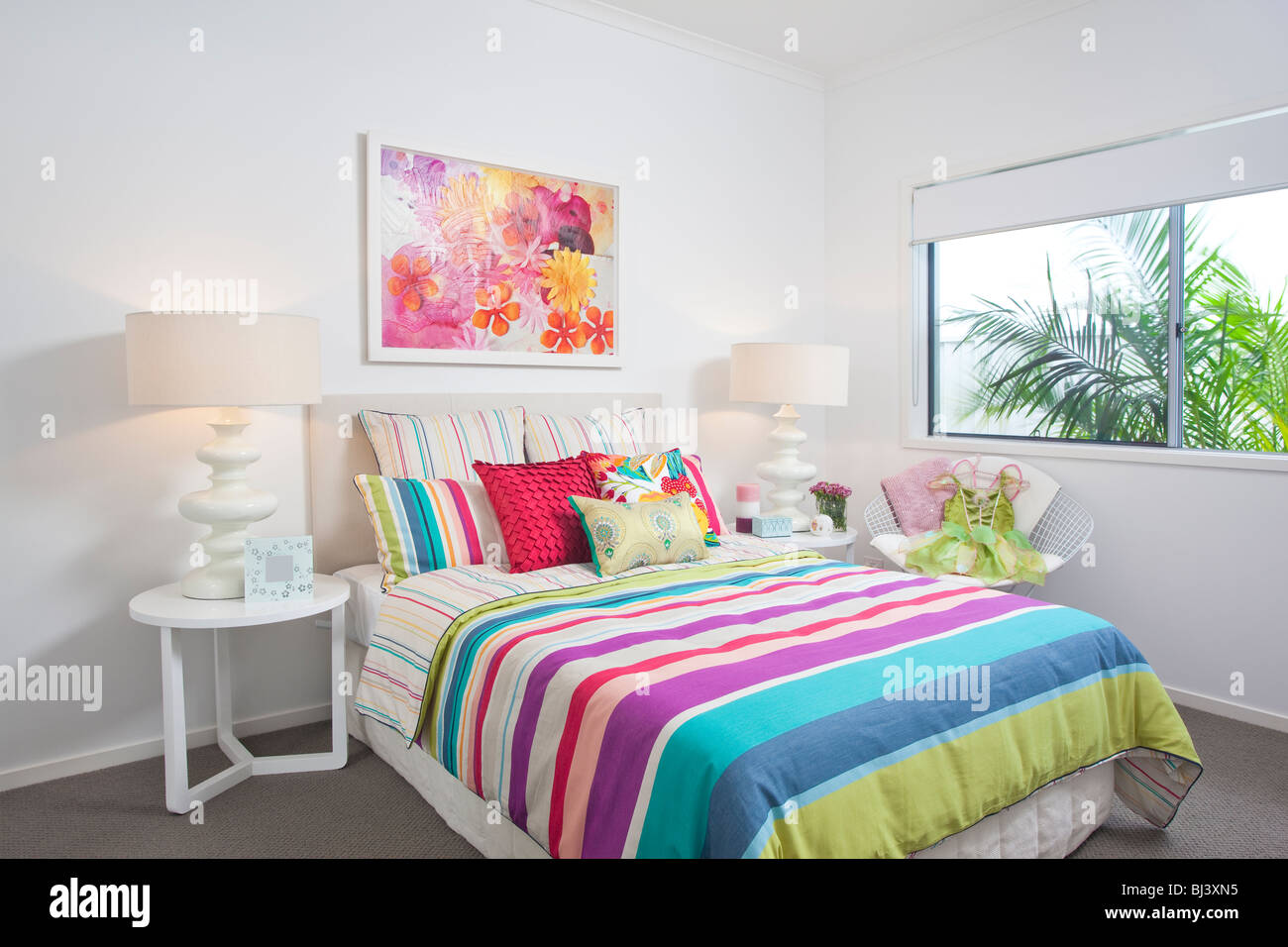 Suburban kids bedroom hi-res stock photography and images - Alamy