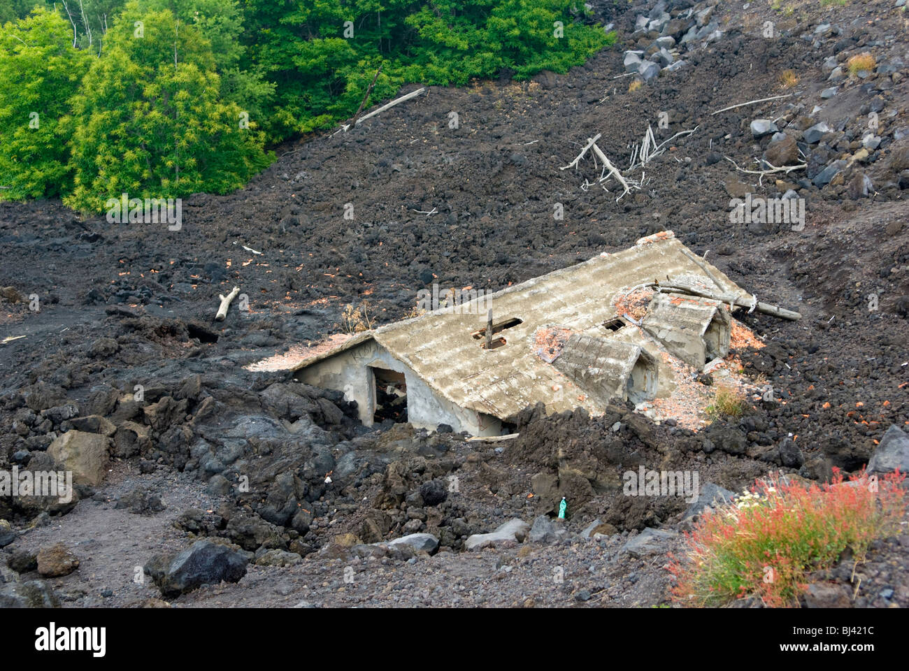 Volcano damage hi-res stock photography and images - Alamy