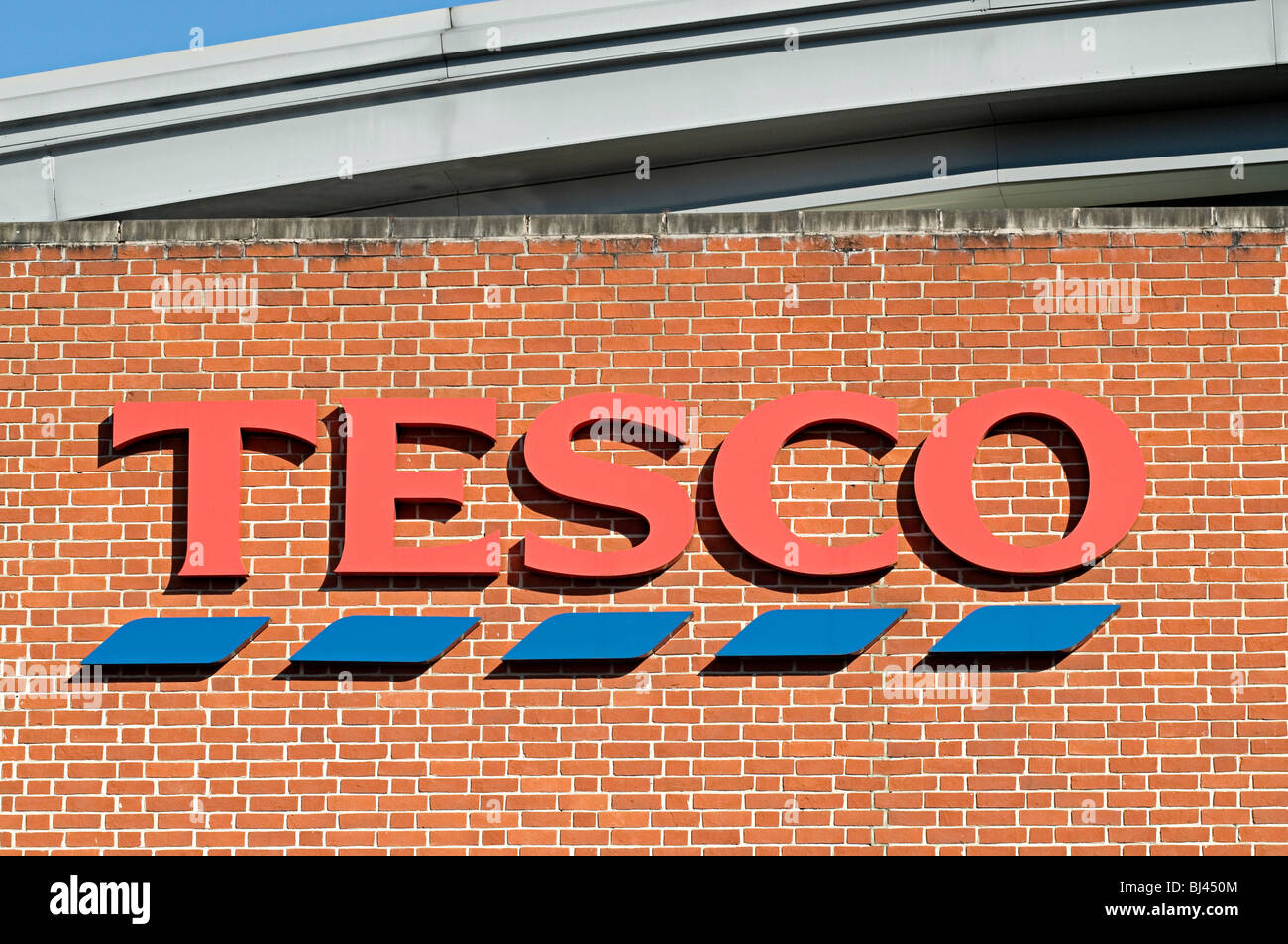 Tesco logo icon hi-res stock photography and images - Alamy