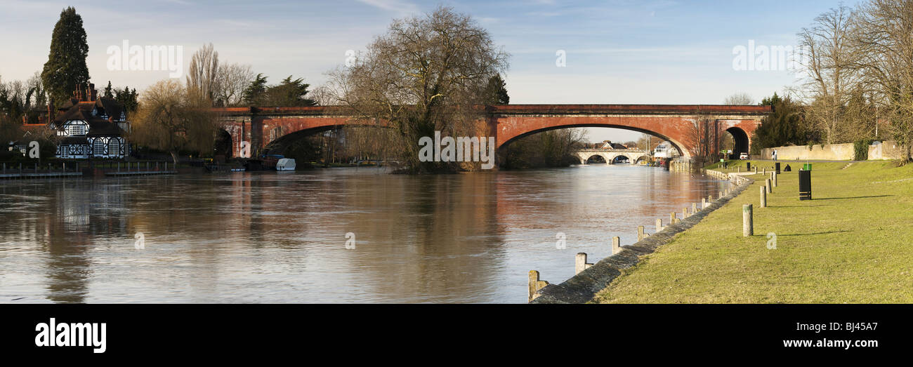 Maidenhead Railway Bridge Stock Photos & Maidenhead Railway Bridge ...