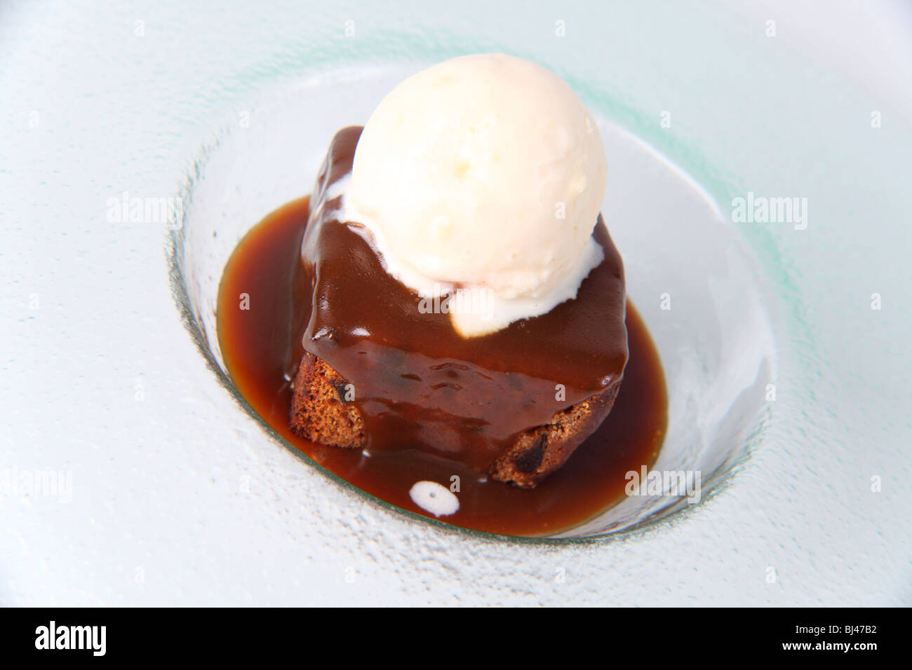 Vanilla ice cream cut out hi-res stock photography and images - Alamy