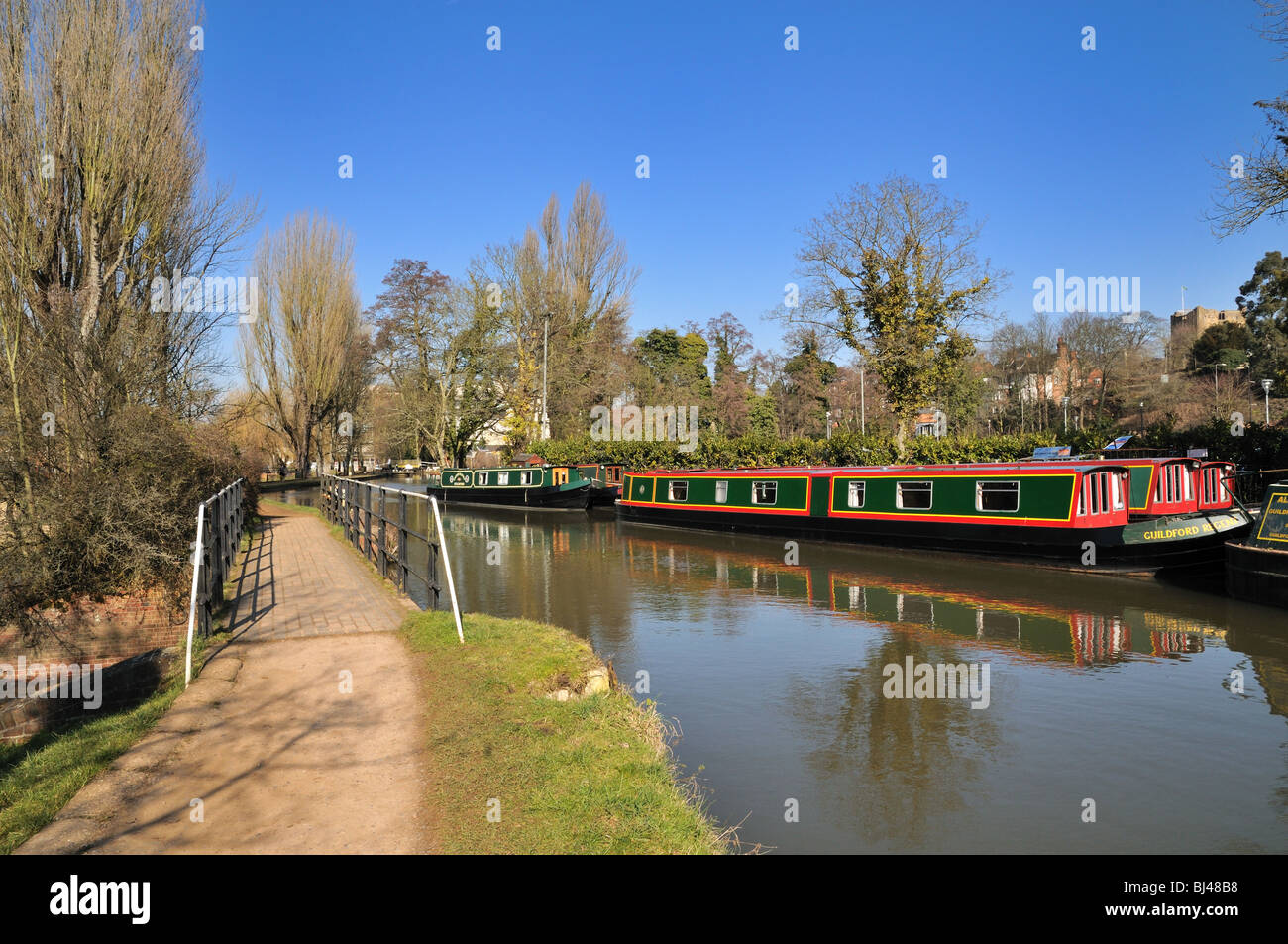 Guildford canal river wey hi-res stock photography and images - Alamy
