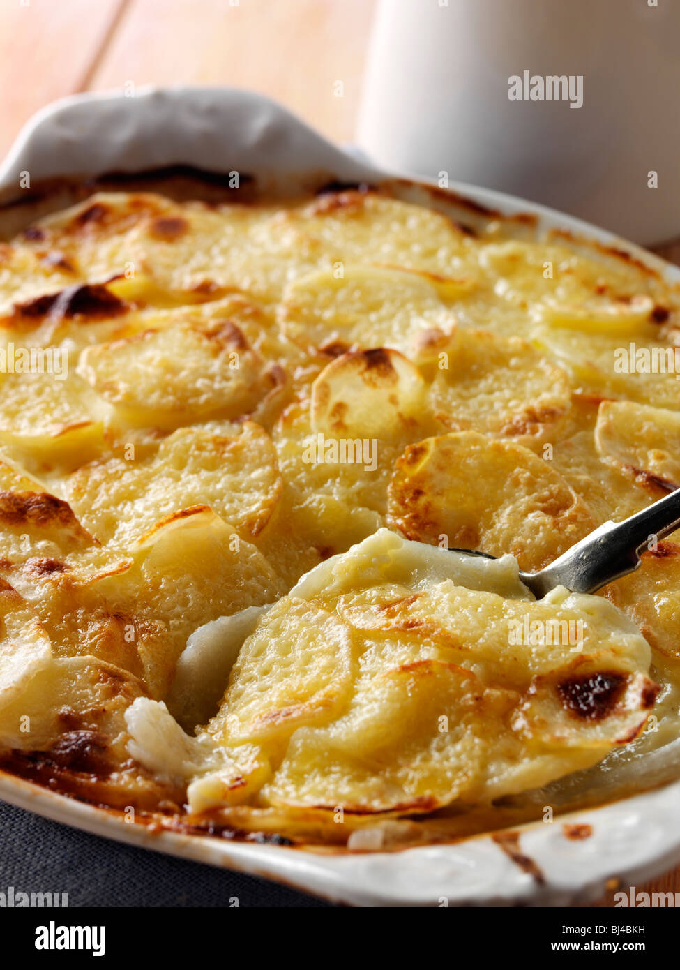 Vegetarian dauphinoise potatoes hi-res stock photography and images - Alamy