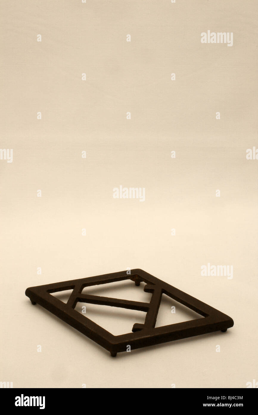 Iron stand hi-res stock photography and images - Alamy