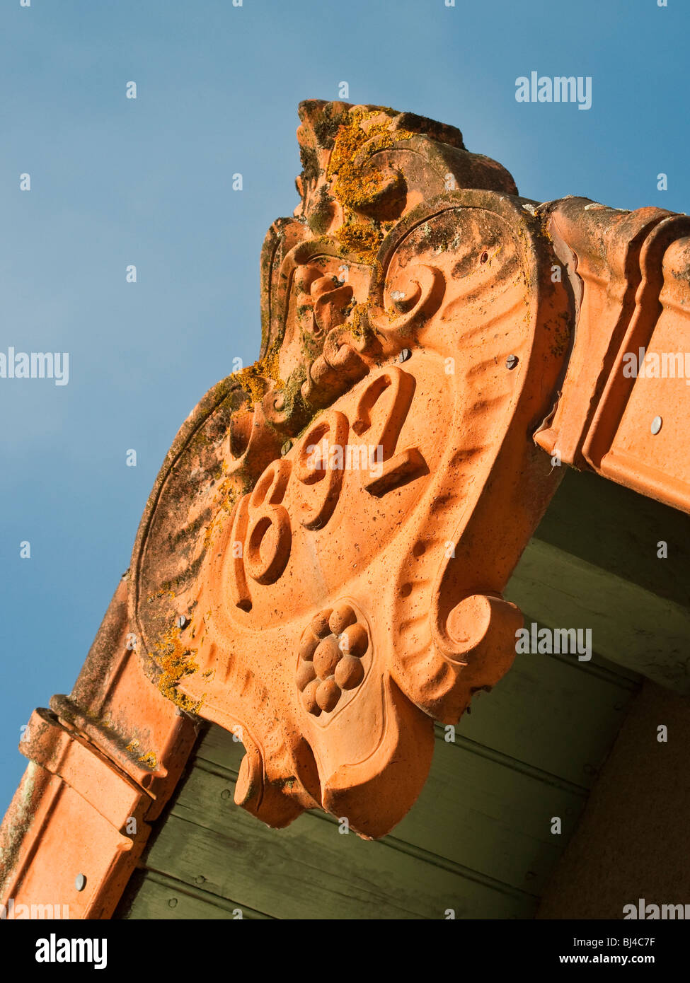 Terracotta building decoration hi-res stock photography and images - Alamy