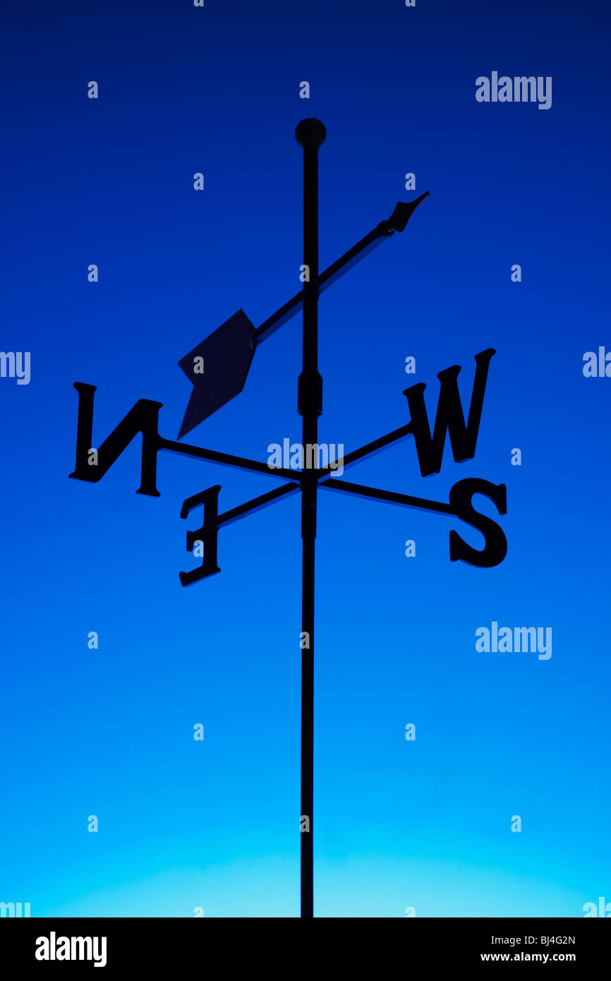 Blue sky symbol icon hi-res stock photography and images - Alamy