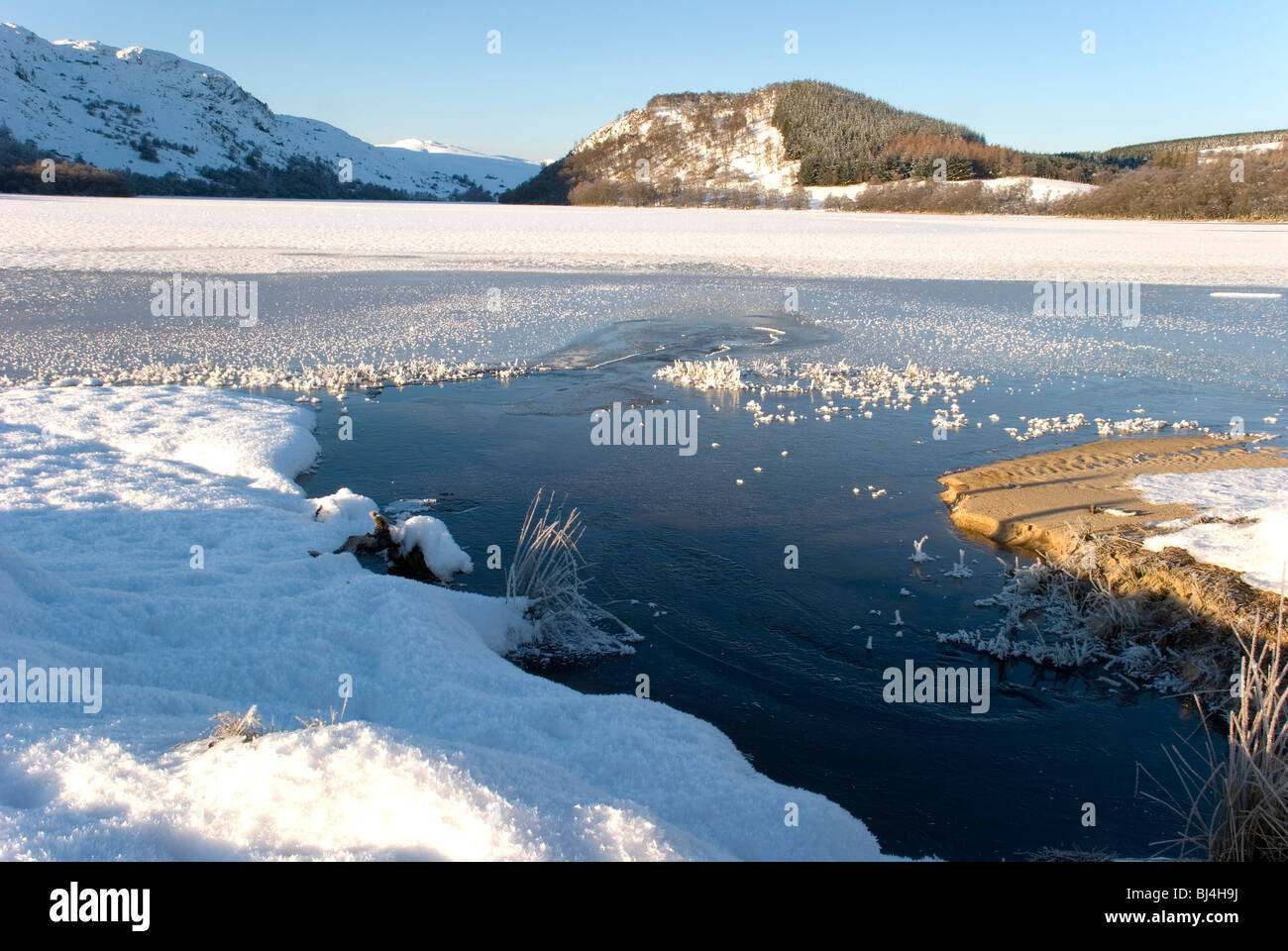 Dores scotland winter hi-res stock photography and images - Alamy