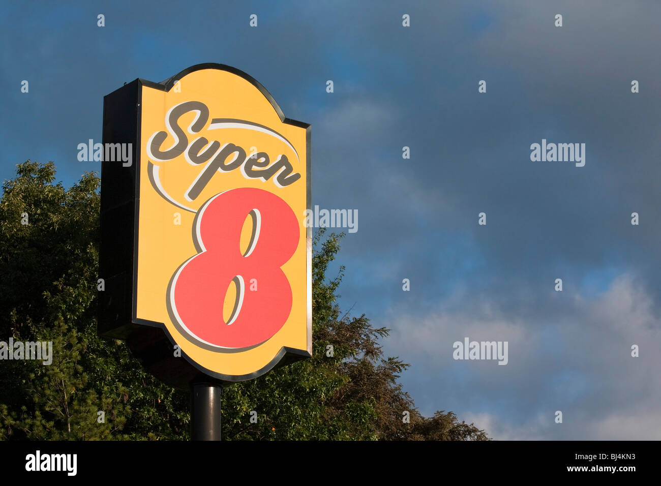Super 8 motel the sign on pole horizontal nobody none hi-res Stock ...