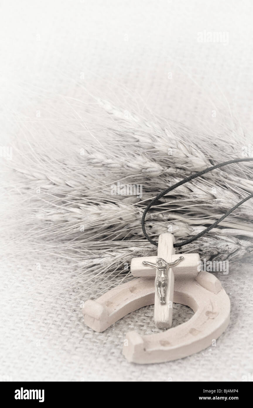 Christian cross wheat hi-res stock photography and images - Alamy