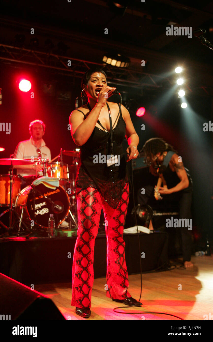 American funk singer hi-res stock photography and images - Alamy