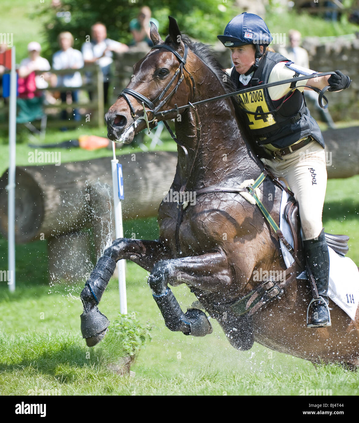 Horse step splash hi-res stock photography and images - Alamy