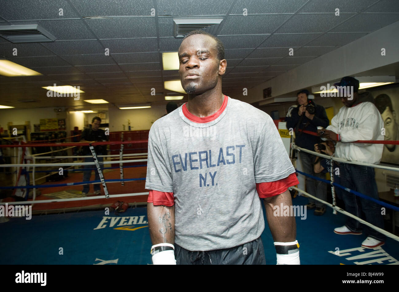 Professional welterweight boxer Joshua Clottey works out at Kingsway ...