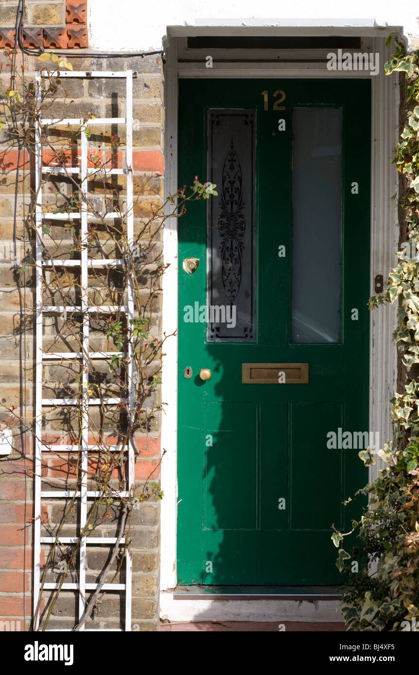 Victorian door frame hi-res stock photography and images - Alamy