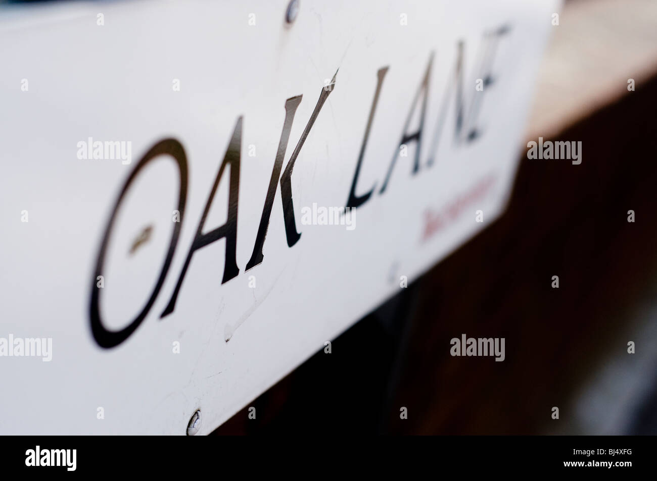 Plaque oak tree hi-res stock photography and images - Alamy