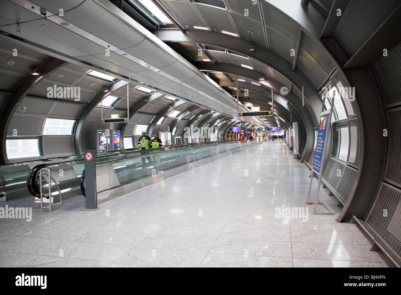 Moving walkway to AIRail Terminal at Frankfurt Airport, Frankfurt ...