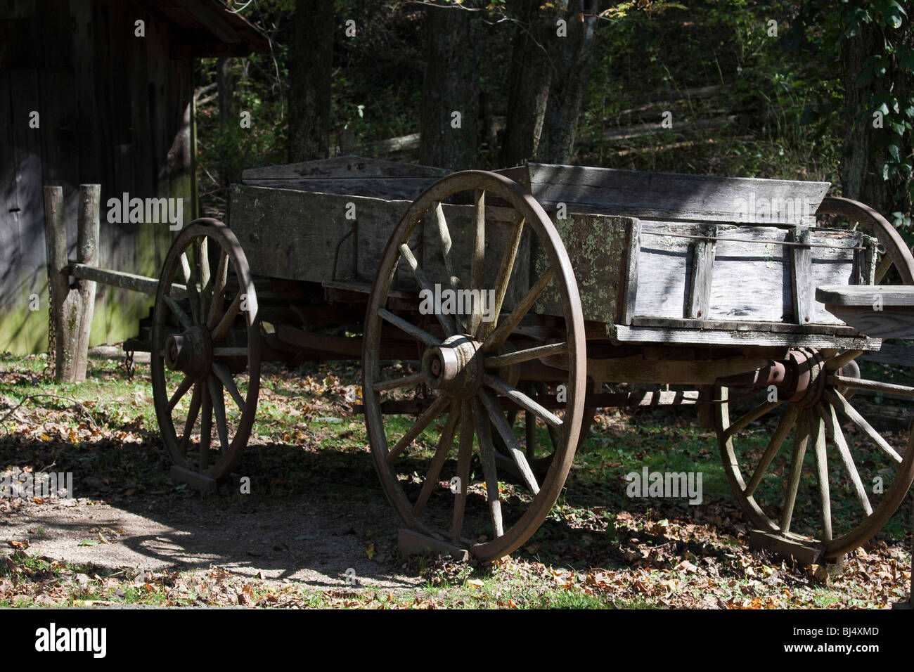 Vintage 1800s wooden wagon hi-res stock photography and images - Alamy