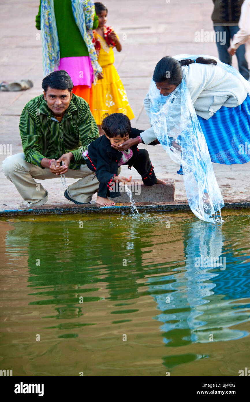 Indian girl jama masjid mosque hi-res stock photography and images - Alamy