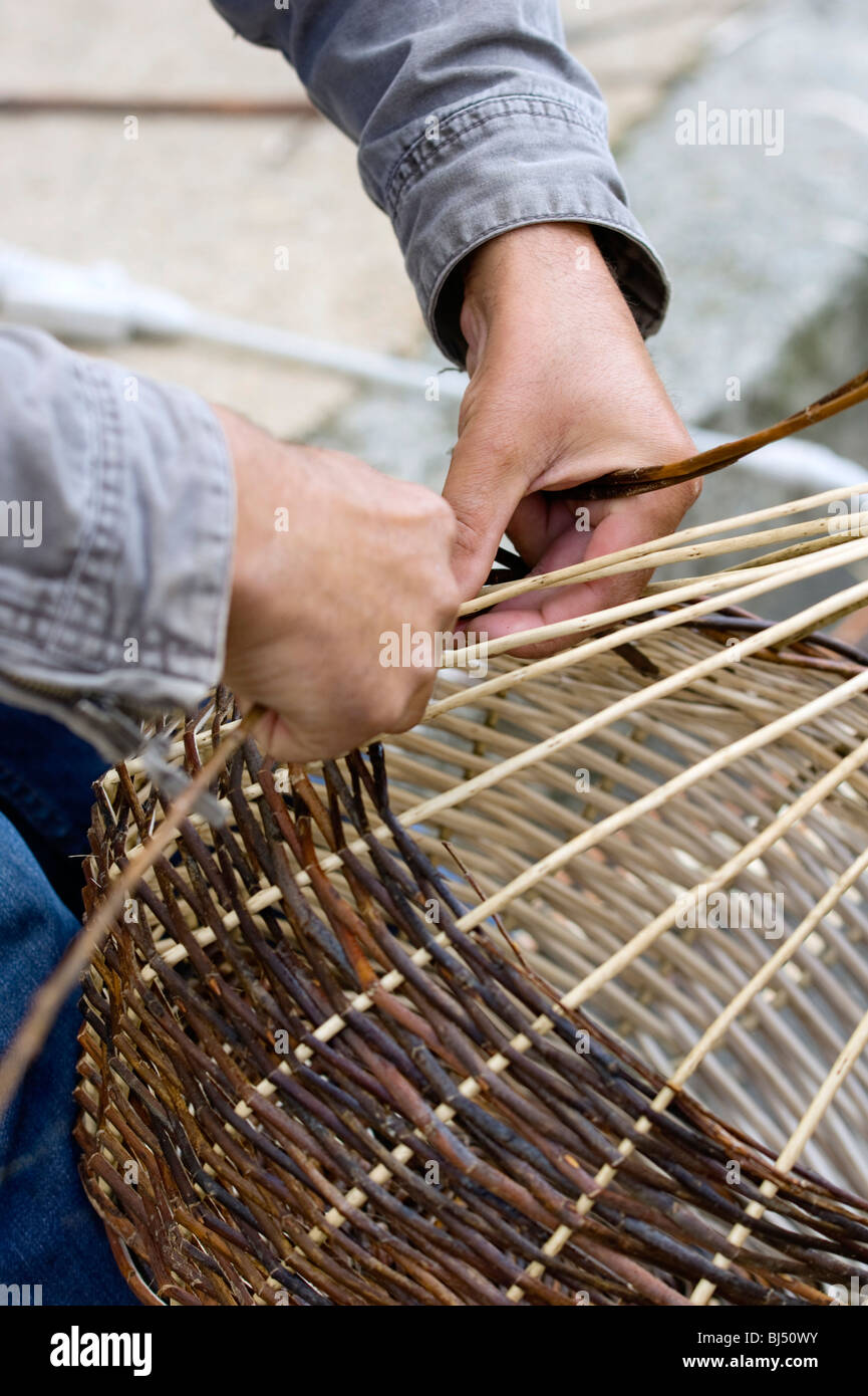 Basket weaver people High Resolution Stock Photography and Images - Alamy