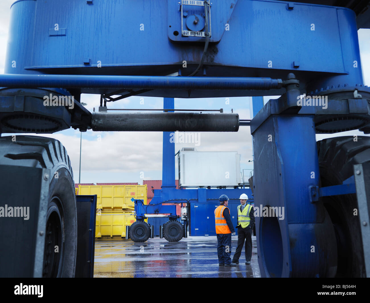 Container harbour with man hi-res stock photography and images - Alamy