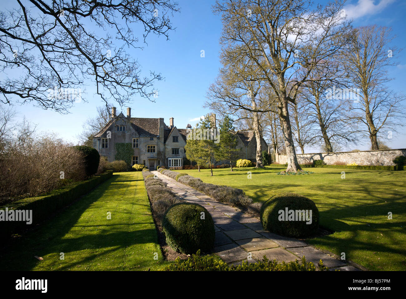 Avebury Manor Wiltshire UK Stock Photo - Alamy