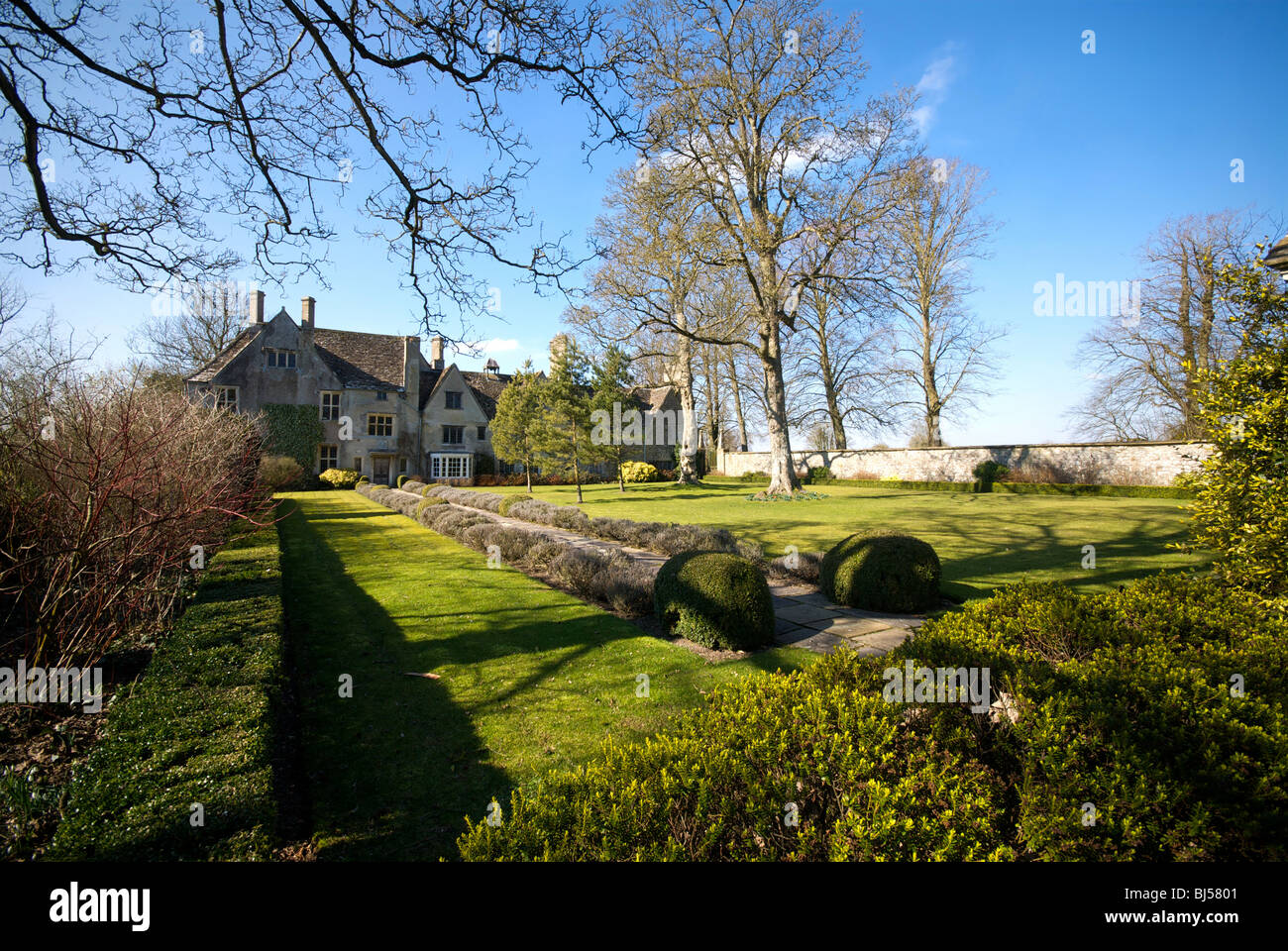 Avebury Manor Wiltshire UK Stock Photo - Alamy