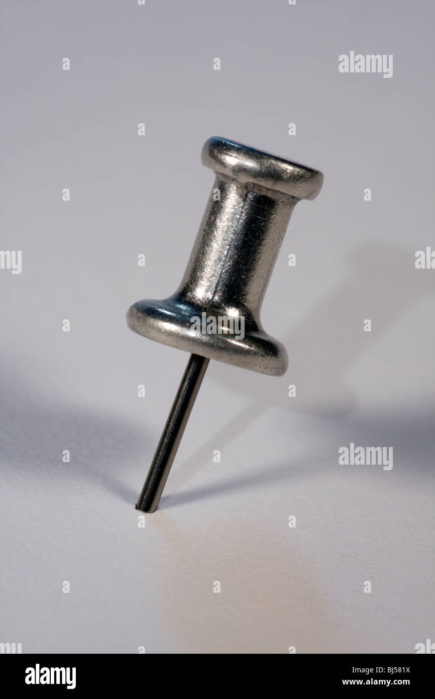 Paper and push pin hi-res stock photography and images - Alamy